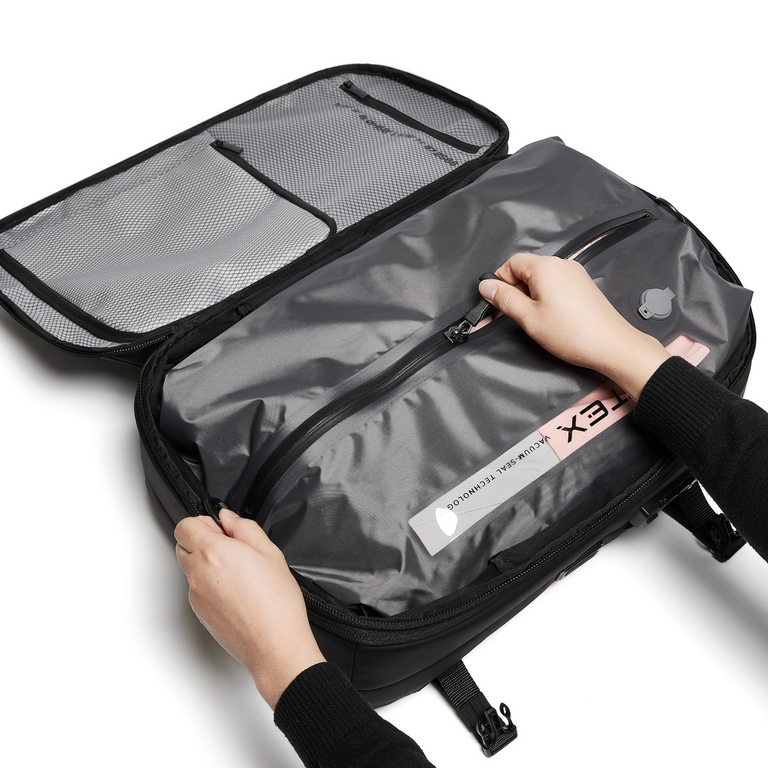 Aero 60L Vacuum-Seal Air Compression Travel Backpack – Black Voyage